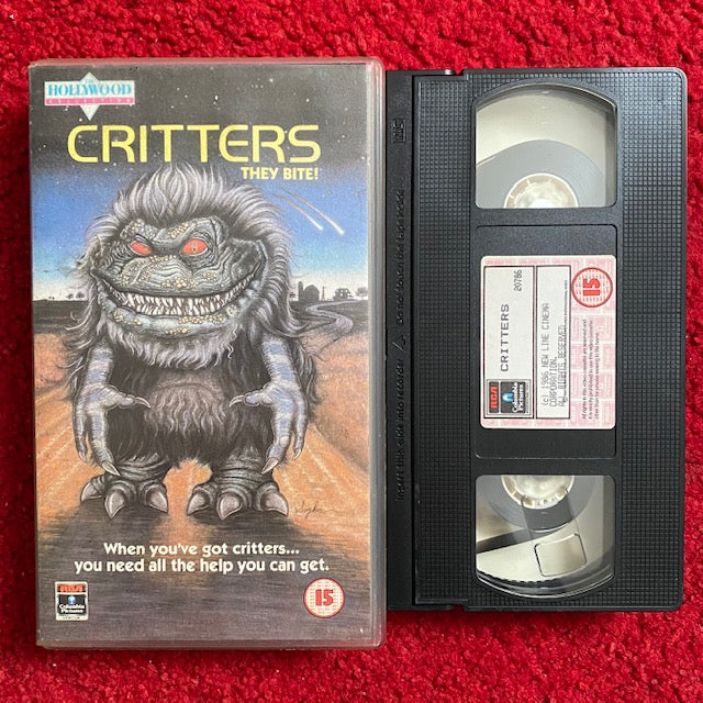 Critters VHS Video (1986) CVR20786 – Horror Stock